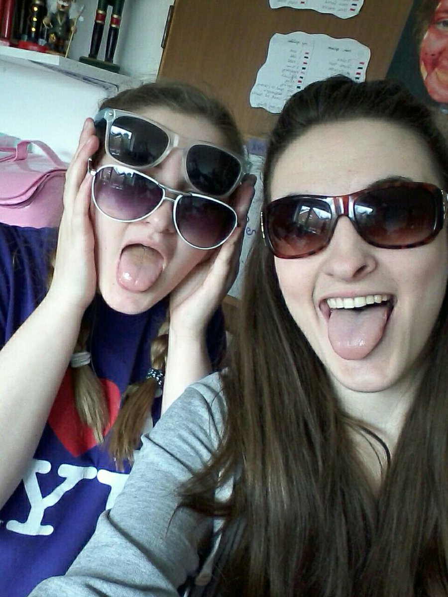 Sabrina Hutton's Instagram, Twitter & Facebook on IDCrawl