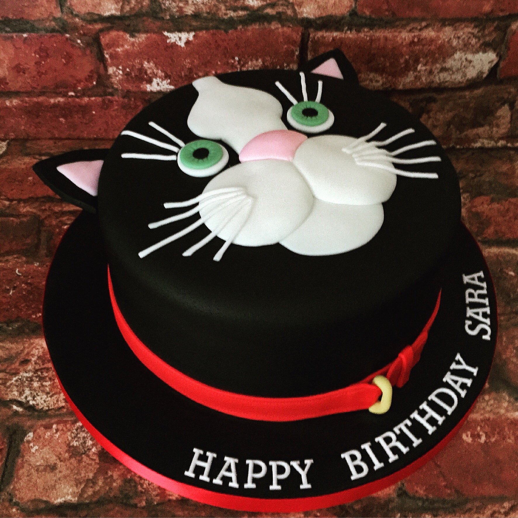 White Cat Face Cake