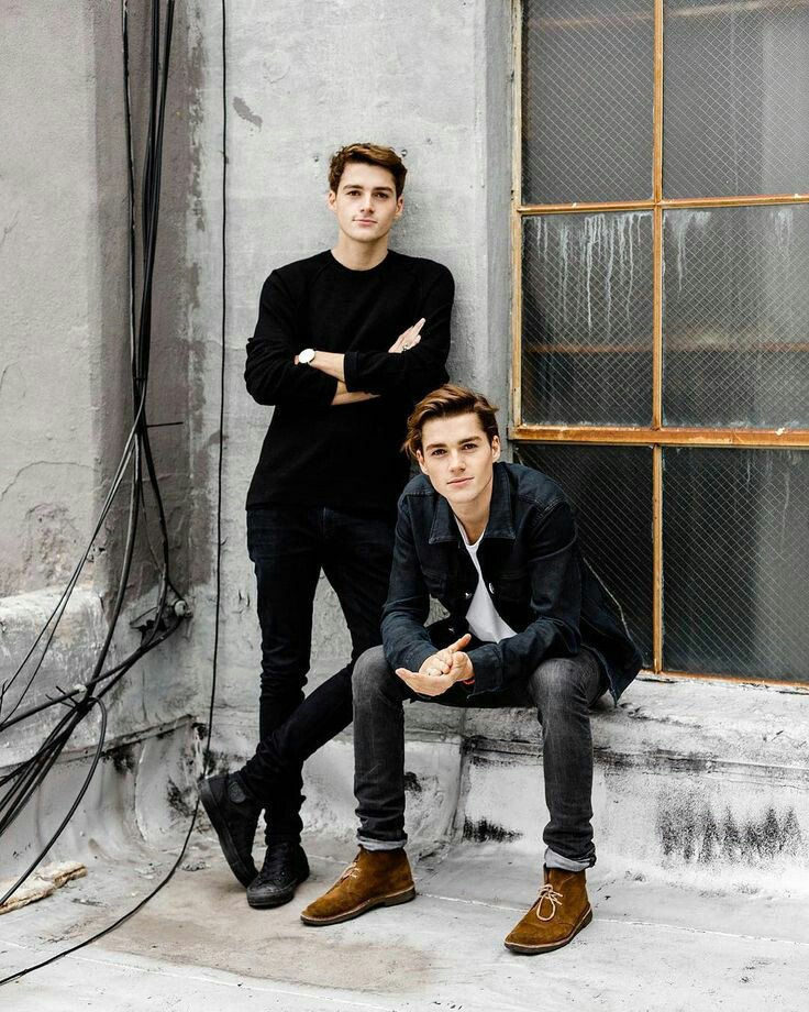 Harries Twins