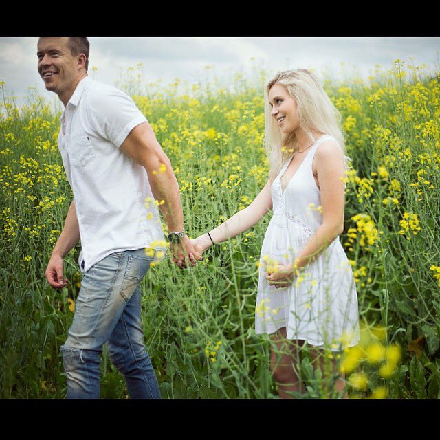 Congrats to former H&A fave Todd Lasance, who's expecting a baby girl ...