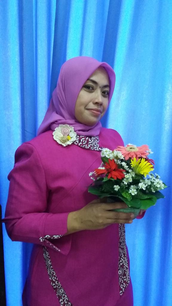 Iis Sumiyati (@ISumiyati05) | Twitter