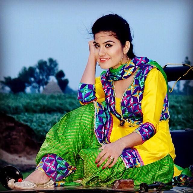 Punjabi Jatti In Suit