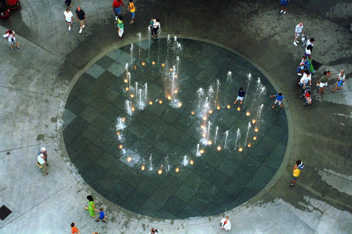 Te retamos a encontrar los Mickey Mouse secretos en tu visita a ...