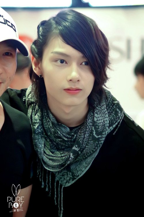 Jun Pre Debut