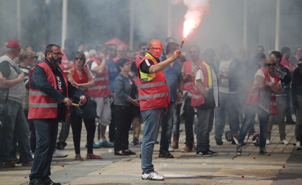 Η Γαλλία σε αναβρασμό | σχολιαστής