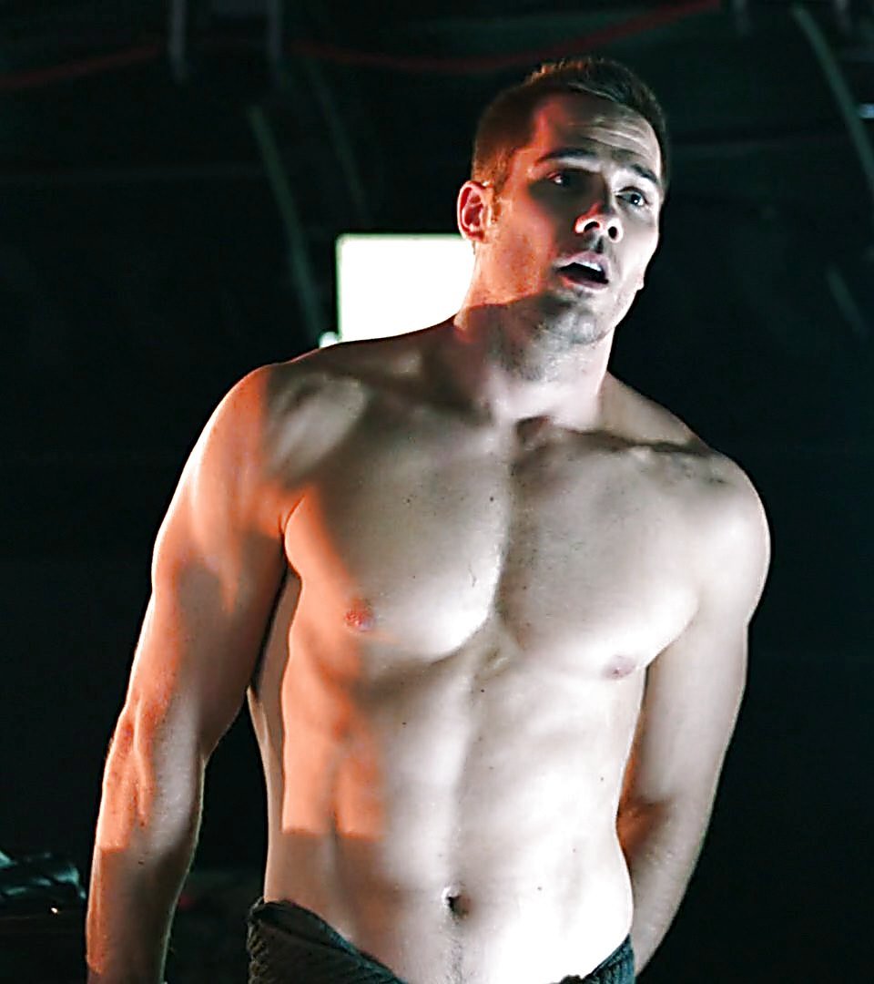 Luke Macfarlane Boyfriend