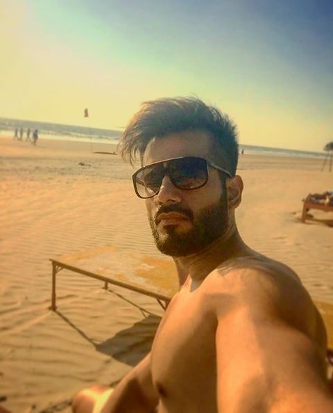 Karan Tacker Shirtless