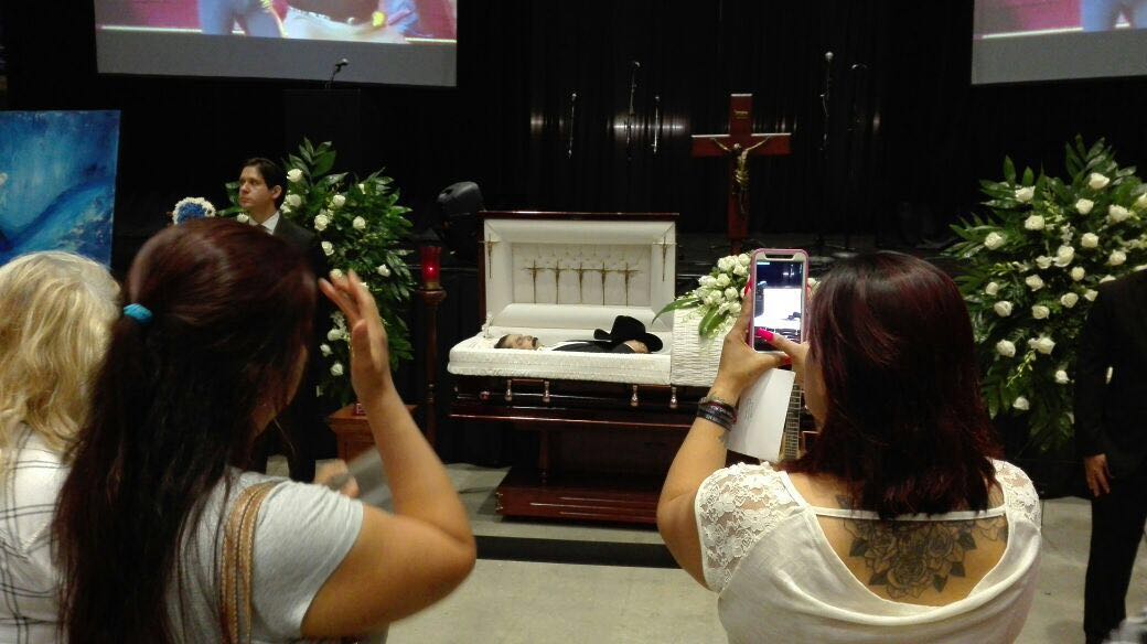 AlMomento Funeral de EmilioNavaira el 'Rey del Rodeo', convoca a ...