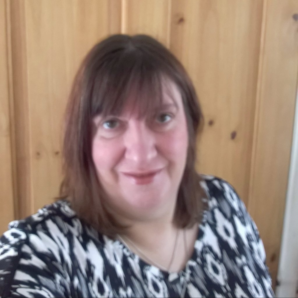 Sally Maynard's Instagram, Twitter & Facebook on IDCrawl