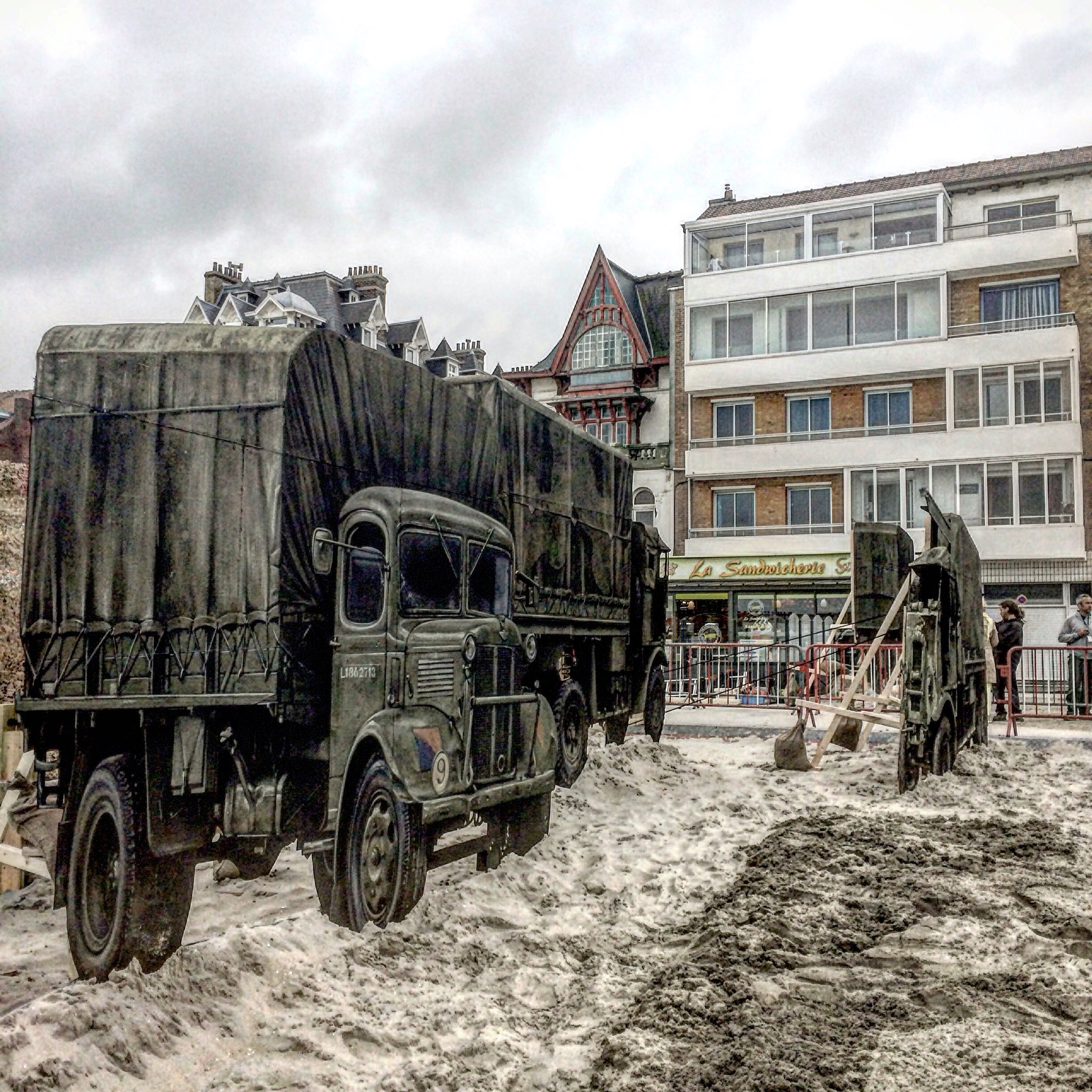 Christopher Nolan's Dunkirk Set Photos | Latest News Explorer