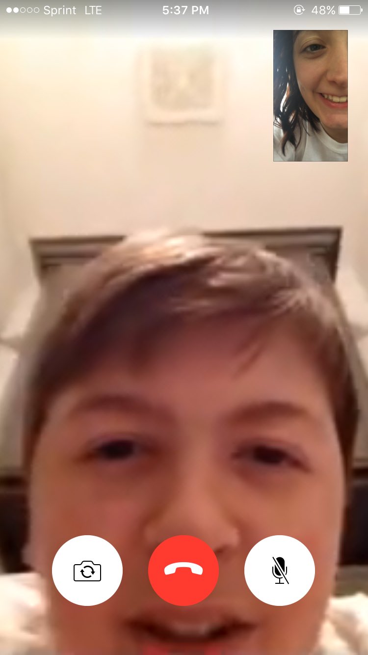 Alex Mae On Twitter When You Facetime Your Bro And He Answers While