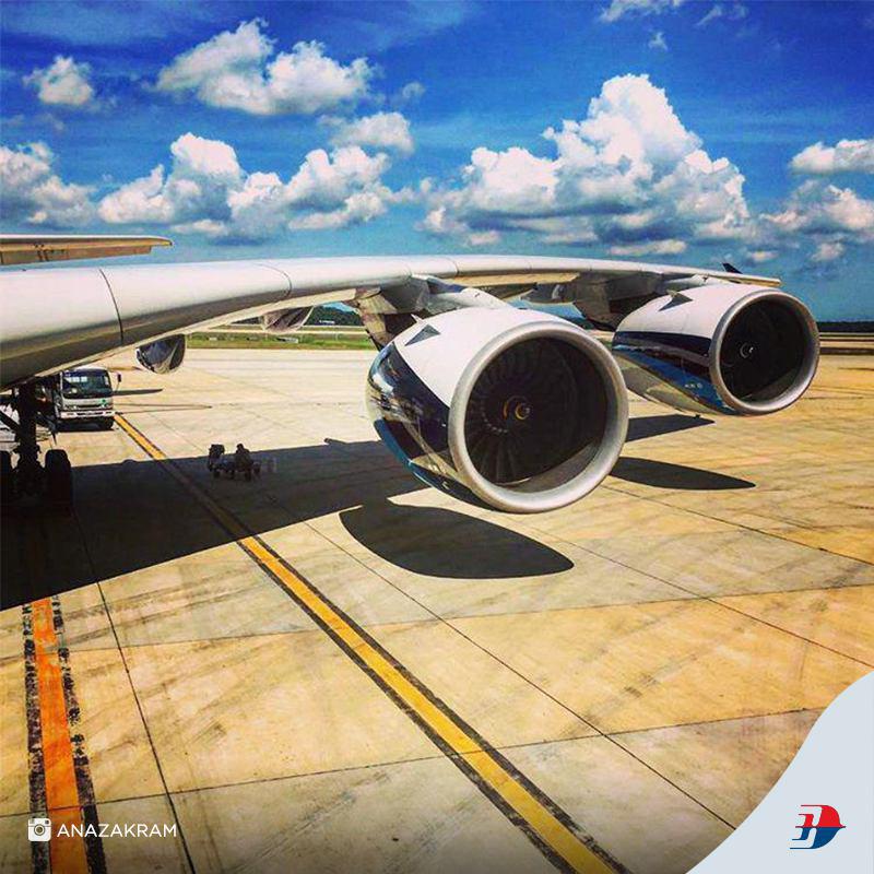 buque de vapor Tacto Boquilla rolls royce trent 970 parque Natural ...