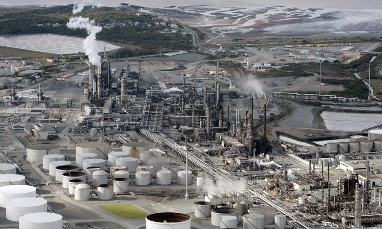 Irving Oil reportedly in running to buy Ireland’s lone oil refinery ...