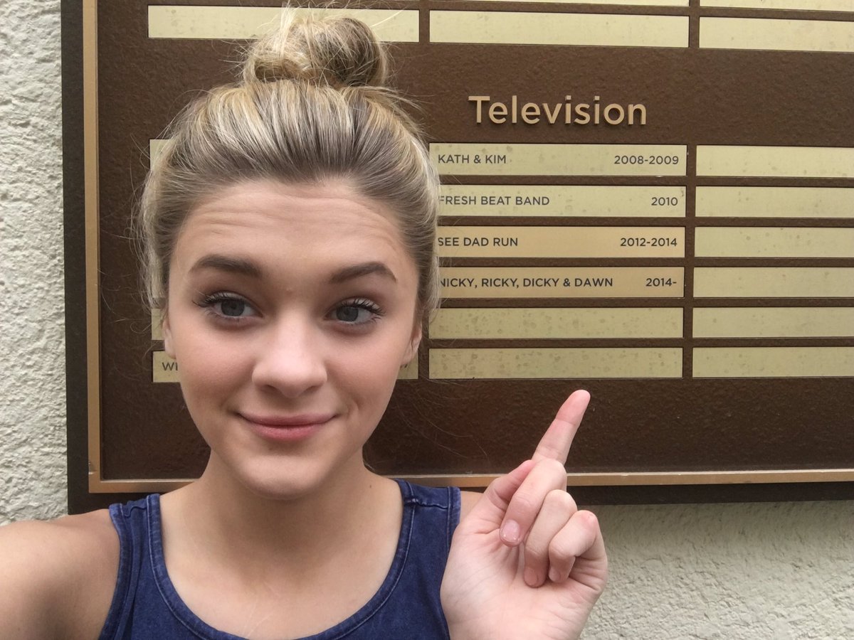 Dawn Stage's Instagram, Twitter & Facebook on IDCrawl