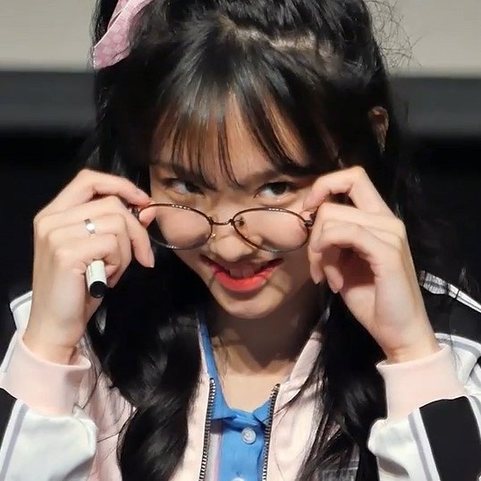 Appreciation Nayeon In Glasses Celebrity Photos Onehallyu