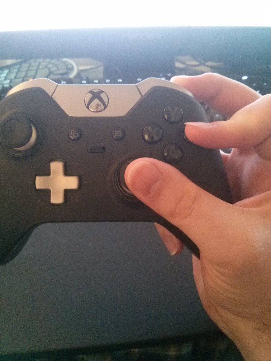 The Duke, Xbox’s biggest controller of all time, will be in stores soon ...