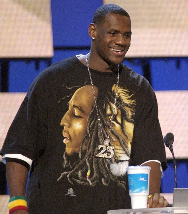 A rather young lebron james pays homage to bob marley - scoopnest.com