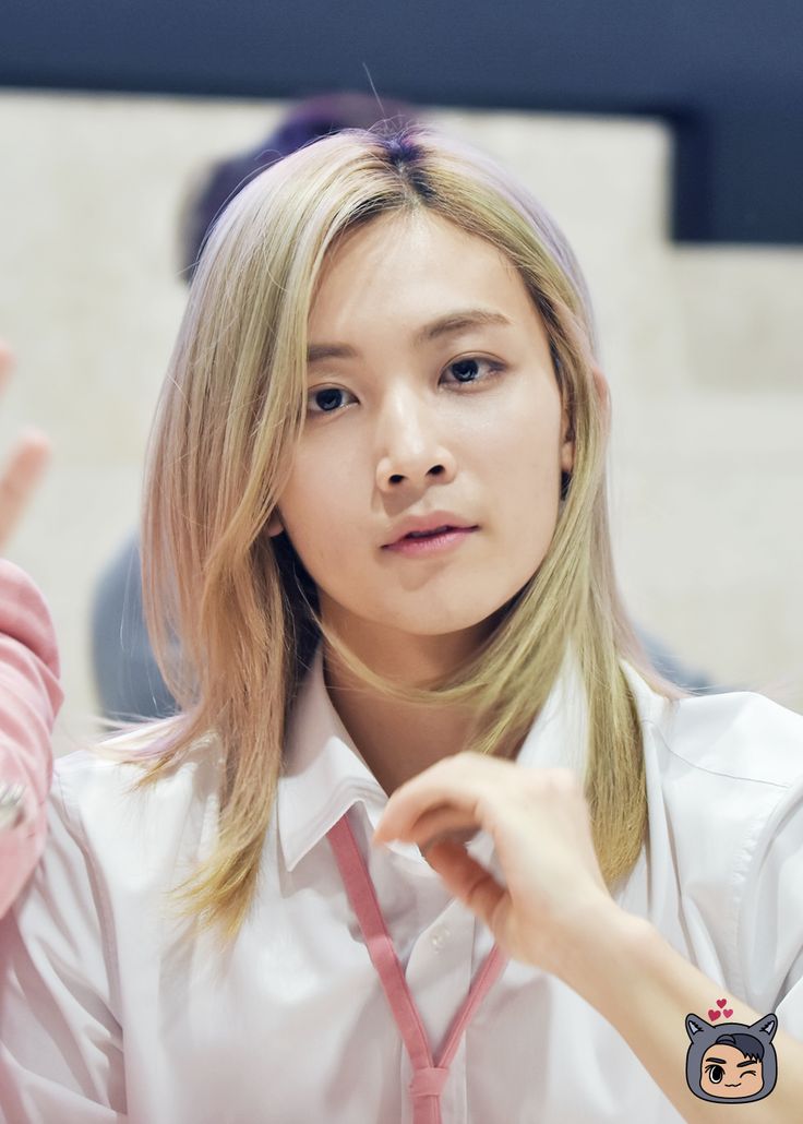 blonde jeonghan | Jeonghan long hair, Jeonghan hair, Jeonghan