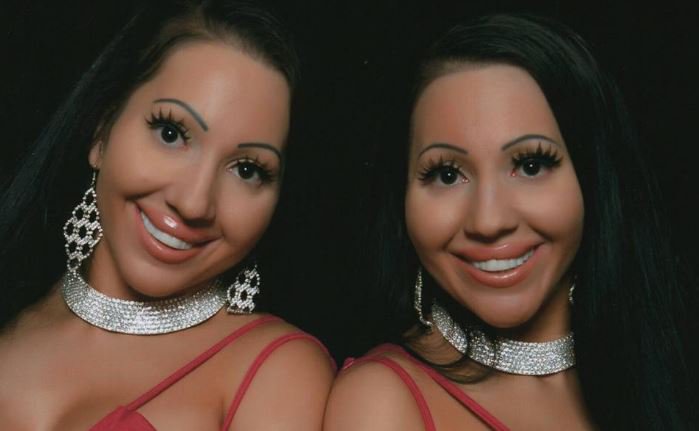 Perth twins Anna and Lucy DeCinque to appear on US reality TV show ...