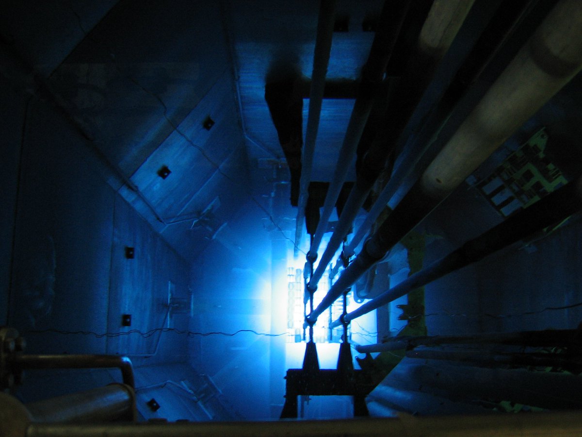 Look at the mesmerizing glow inside a research reactor. Know what it’s ...