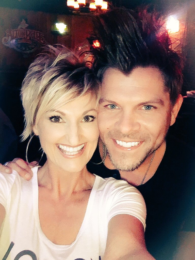 Joyce Martin's Instagram, Twitter & Facebook on IDCrawl