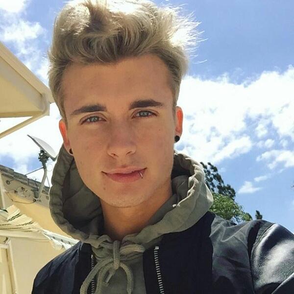 Weeklychris Wink