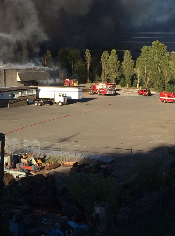 BREAKING: EverettFire responding to a recycling center fire in Everett ...