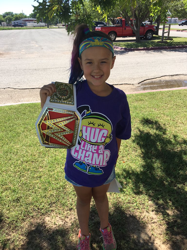 Casey Kirkpatrick (@CatLadyCasey) | Twitter