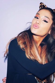 Ariana Grande Duck Face