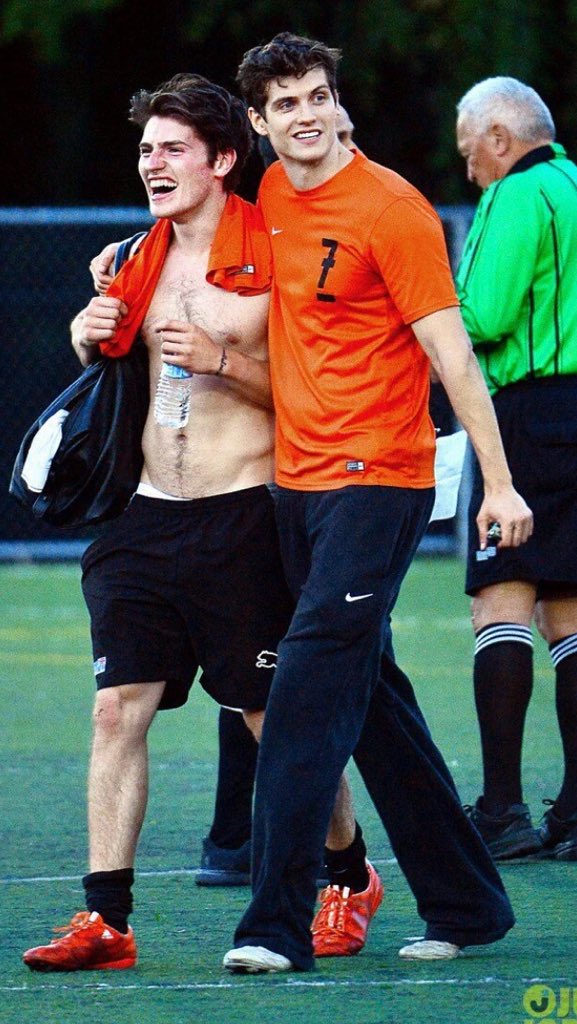 Daniel Sharman Shirtless