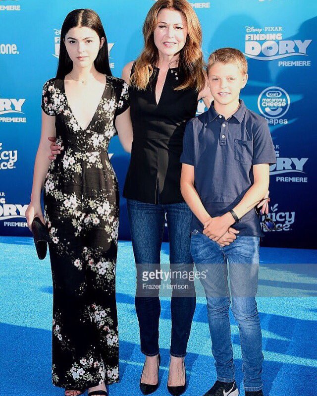 Jane Leeves Family