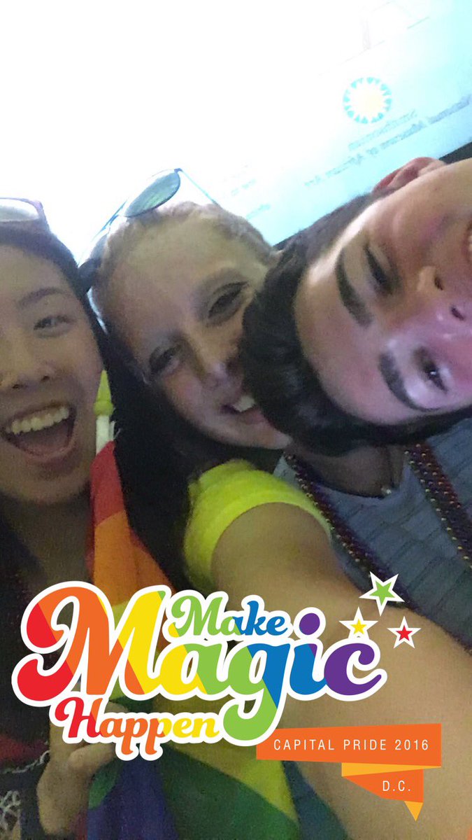 Emily Malacane (emily_malacane) - Tweets on iEmoji.com