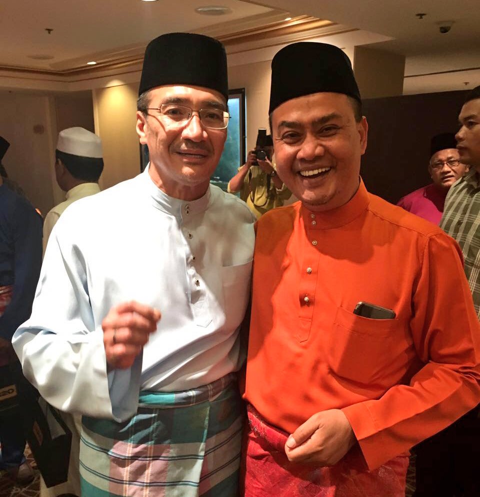 H2O Comms on Twitter: "DS @HishammuddinH2O bersama Datuk Abdul Halim, Setiausaha Politik kepada ...