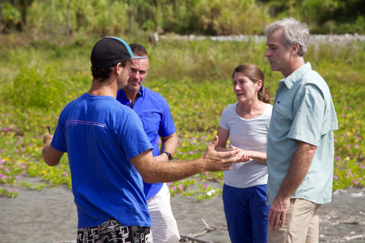 Pata de Lora's inconsistencies in his story are concerning to Roman ...