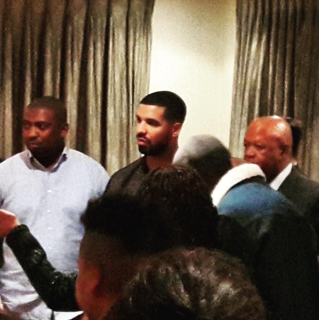 Drake pays visit to Nelson Mandela Centre of Memory - YOMZANSI ...