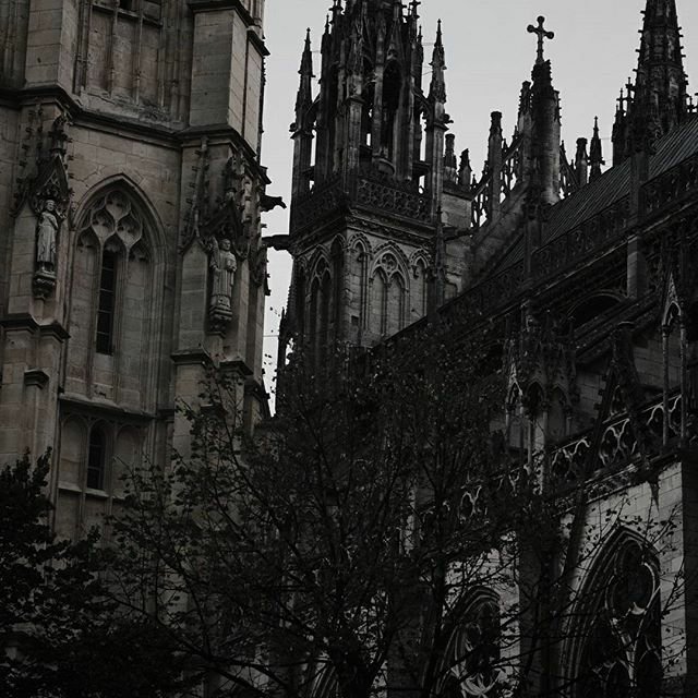Image intégrée | Gothic aesthetic, Gothic architecture, Dark aesthetic