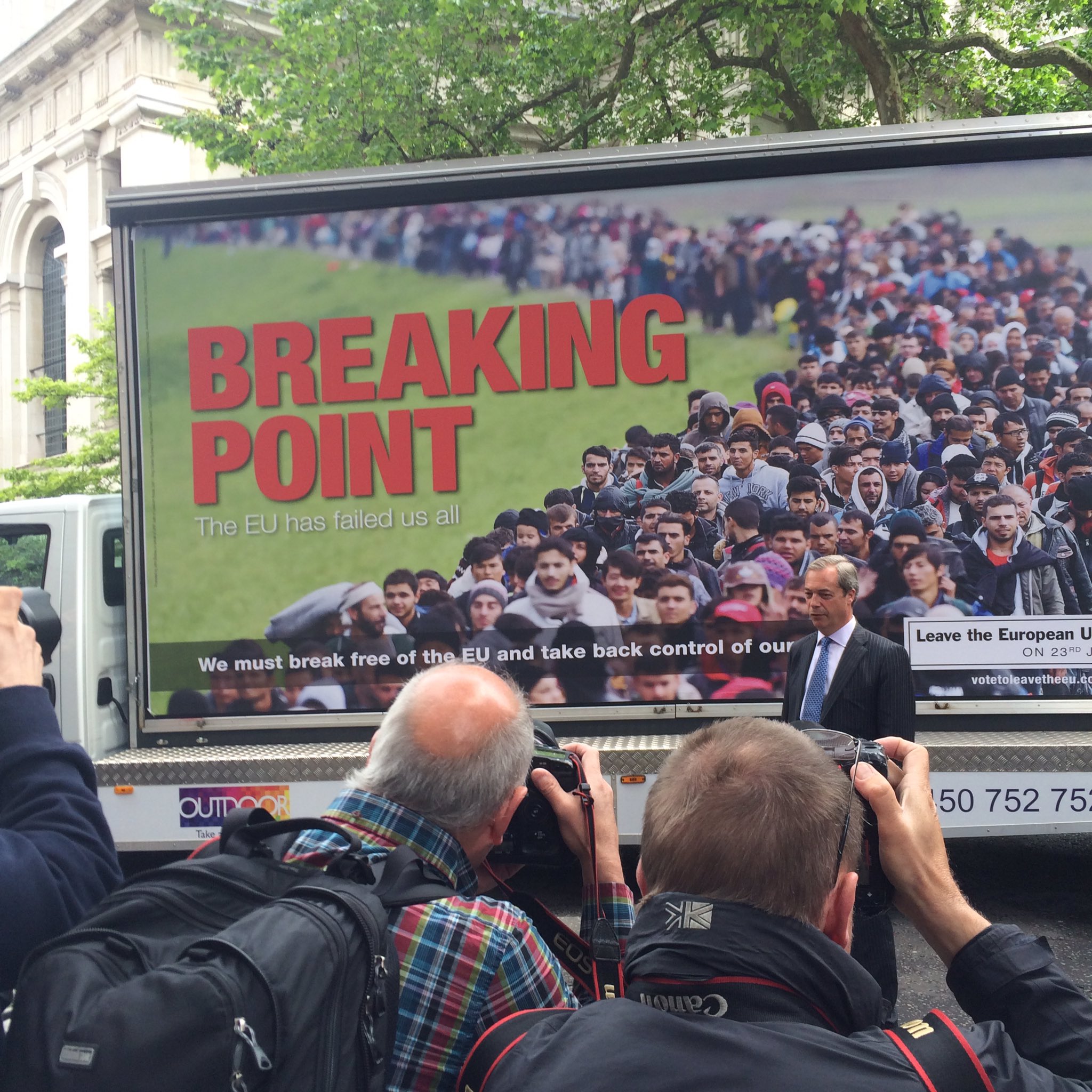 Nigel Farage unveils "Hate-filled" UKIP Brexit poster showing thousands ...