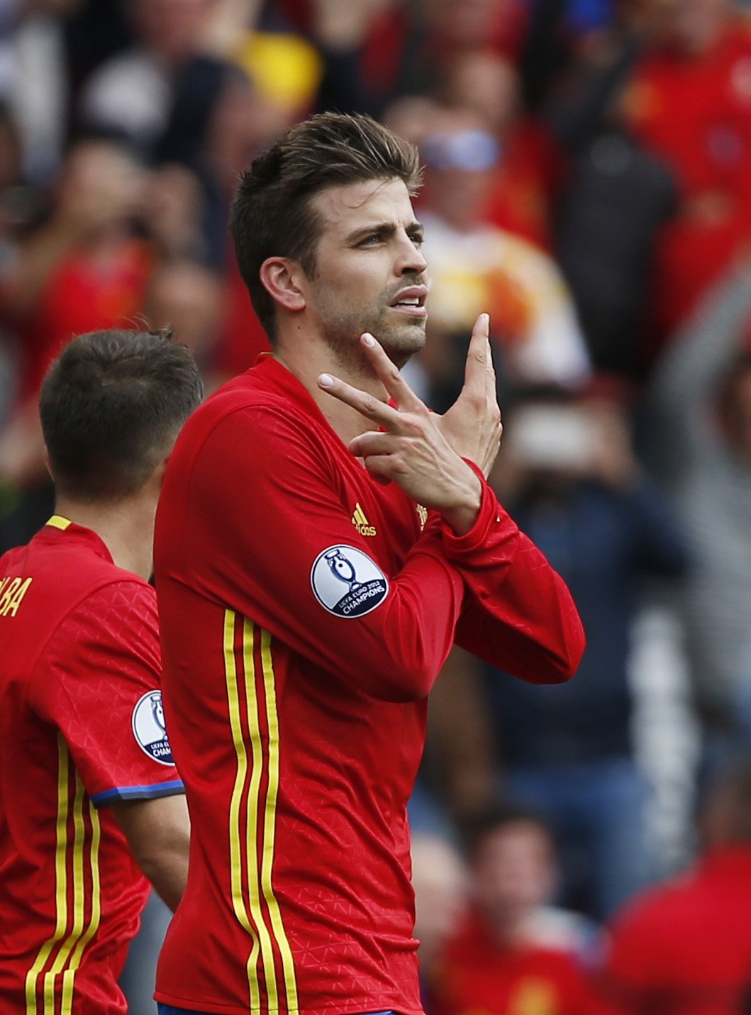 Zlatan Ibrahimovic Gerard Pique