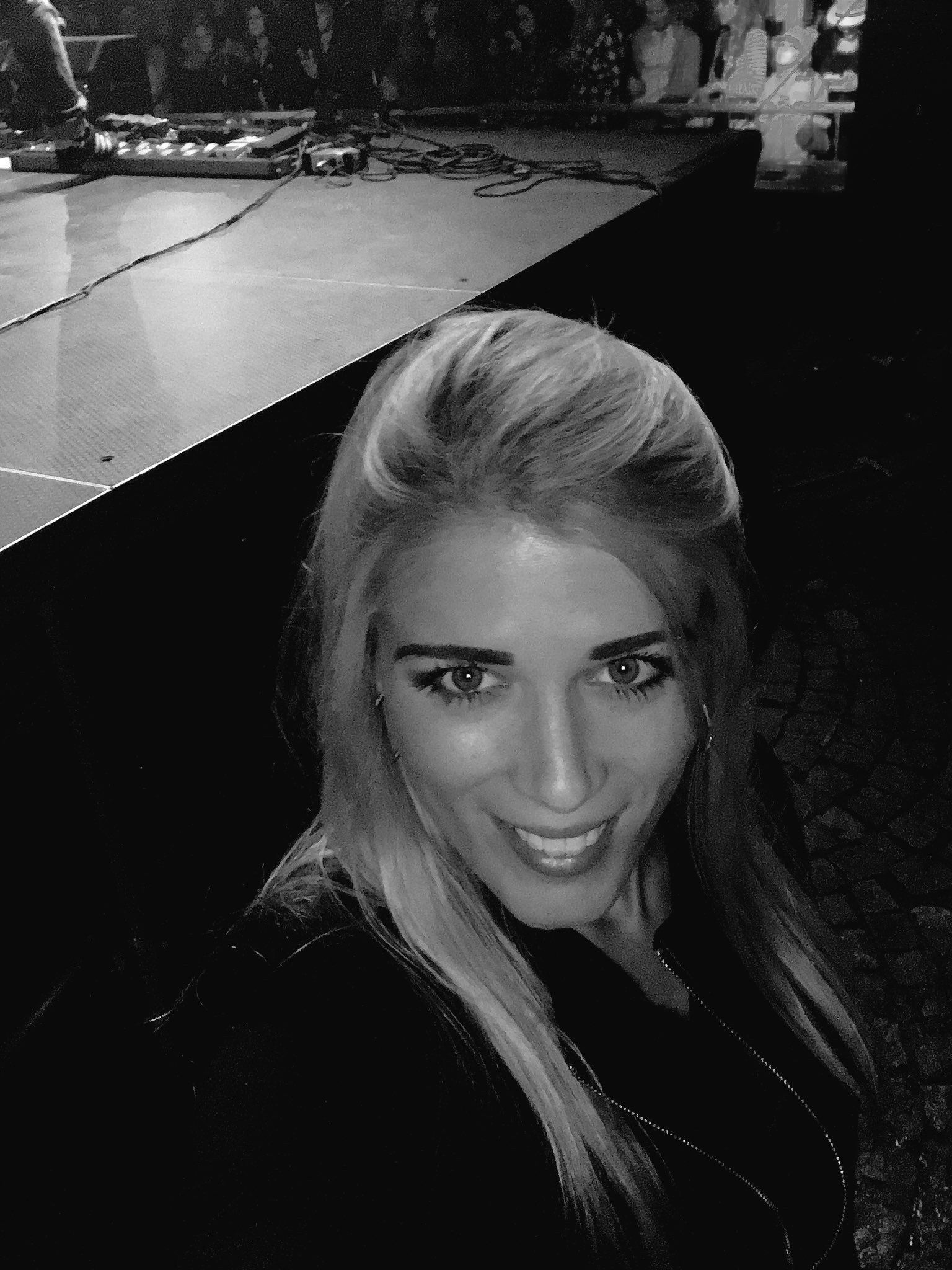 Sweet Cat On Twitter On Concert Of My Friend Udg From Backstage 😜😚