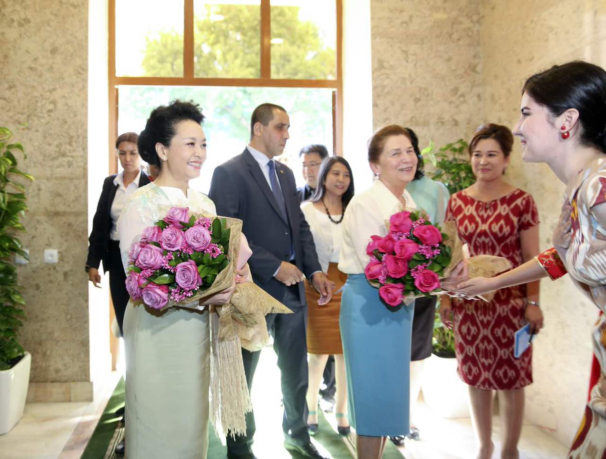 Elegant! Highlights of Chinese First Lady Peng Liyuan's stay in ...