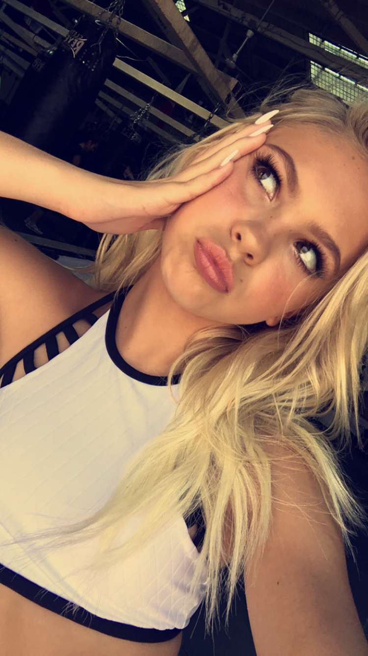 Jordyn Online Twitter પર Bts Sneak Peek Jjjordynjones Photoshoot 📷