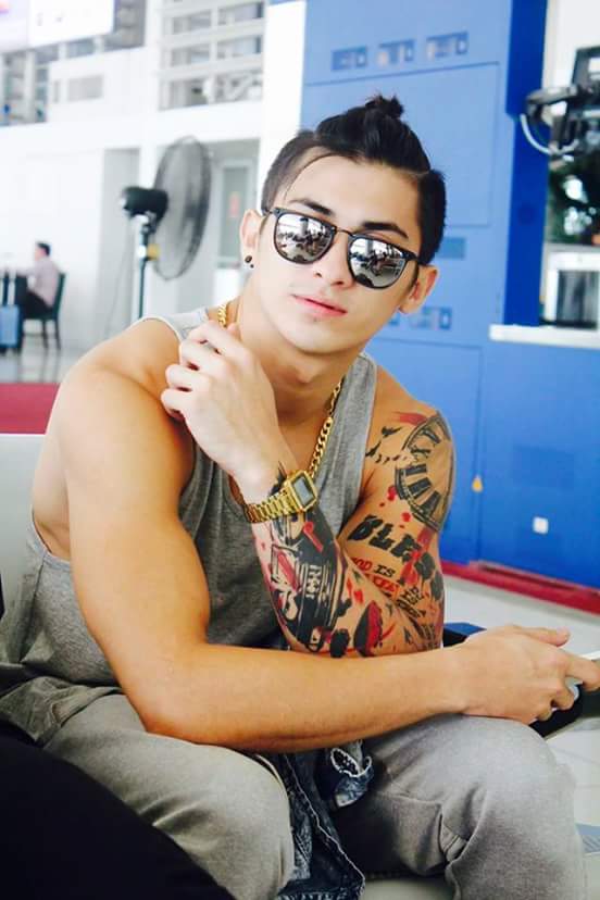 PINOY BAE on Twitter: "The hot Culinary Arts student from Our Lady of Fatima University. Paulo ...