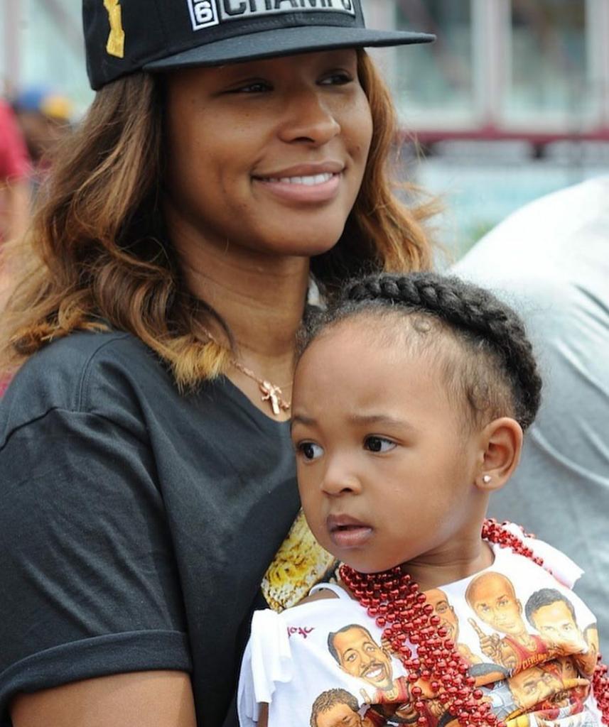 Zhuri James : cute Zhuri James | Black Girls | Scoopnest