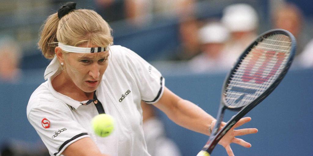 Steffi Graf: Winning ️ ️ with style and grace on the tennis court, Stef...