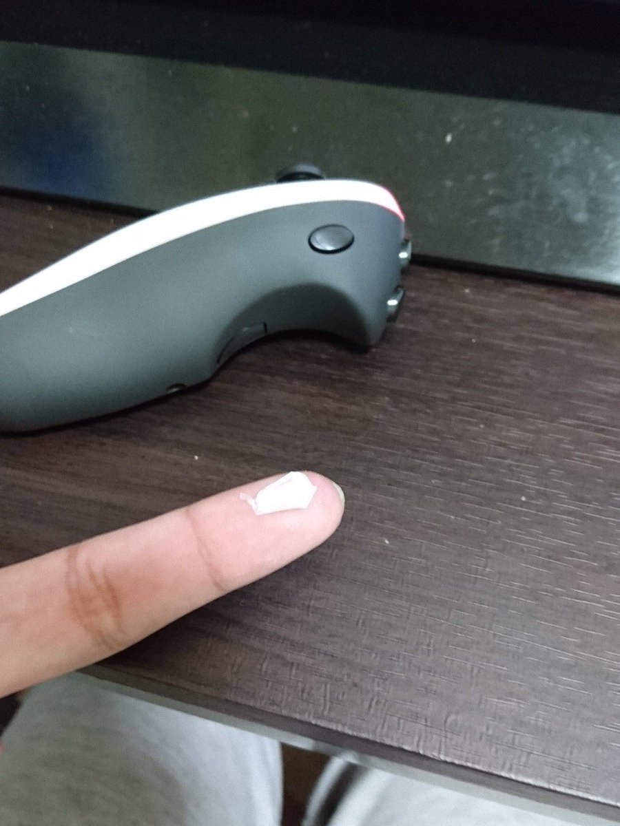 【絵師向け】CELSYS/CLIPさんのお絵描き補助左手用入力デバイス「Tab-Mate Controller」を導入してみた。 (3ページ目) - Togetter [トゥギャッター]