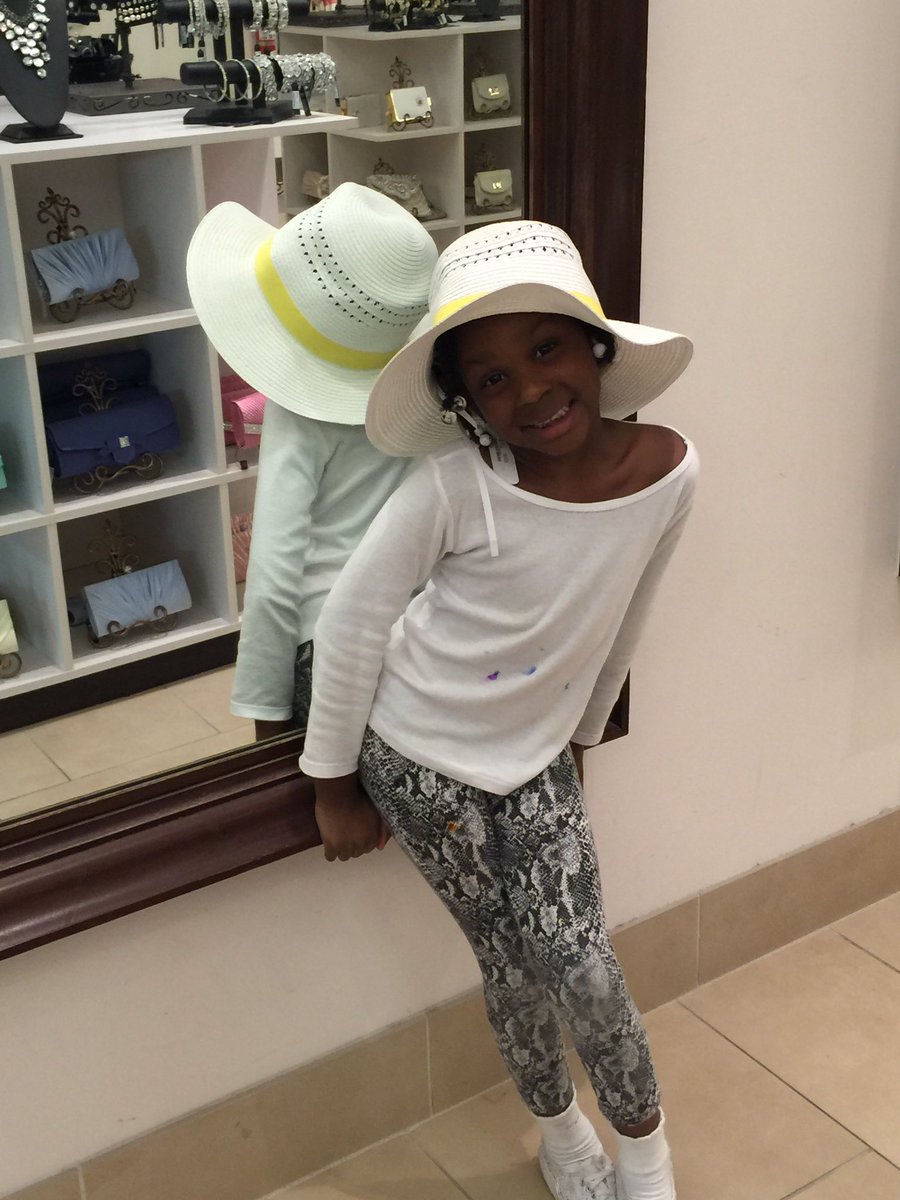 Roxanne Epperson (@babeeroxy) | Twitter