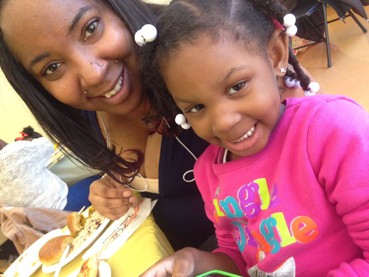 Roxanne Epperson (@babeeroxy) | Twitter