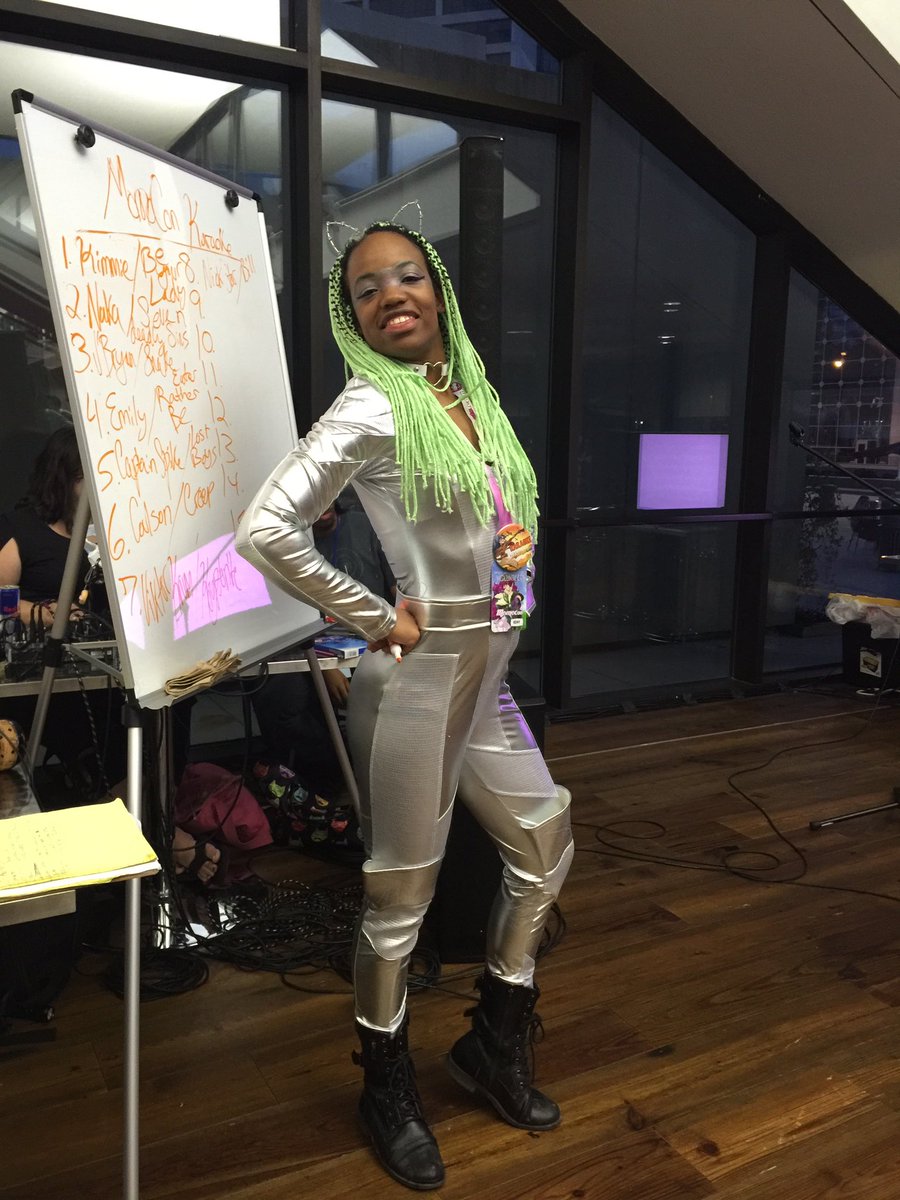 Roxanne Epperson (@babeeroxy) | Twitter