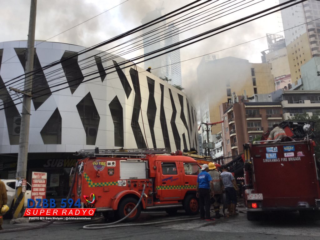 FIRE UPDATE: Sunog sa Jupiter St. cor. Makati Ave. sa Makati City ... FIRE UPDATE: Sunog sa Jupiter St. cor. Makati Ave. sa Makati City ...