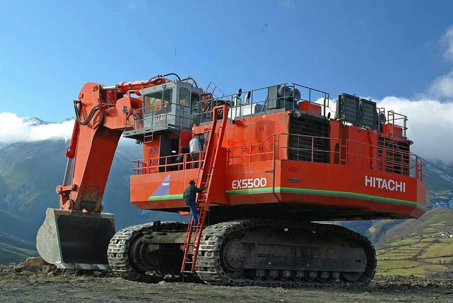Hitachi Excavator 5500